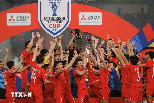 Weekly highlights: Vietnam win ASEAN Cup trophy